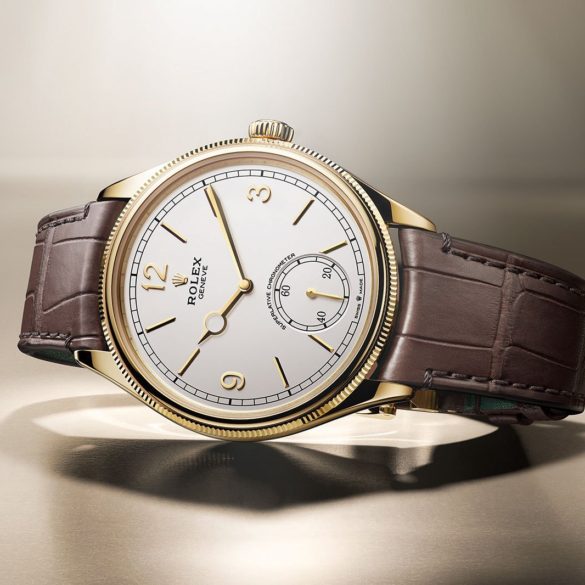 The 10 Best Jumping Hour Watches (& How They Work) | Albert Review