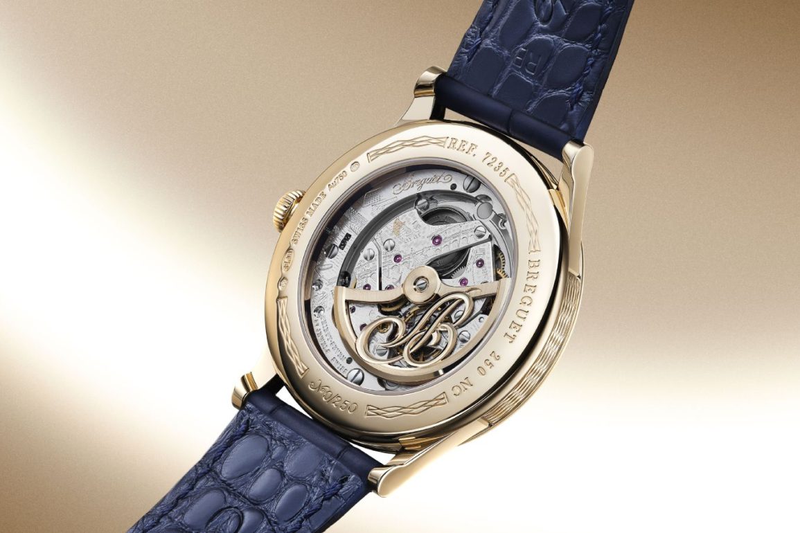 The Best Products To Buy At Uniqlo, According To Fashion Editors